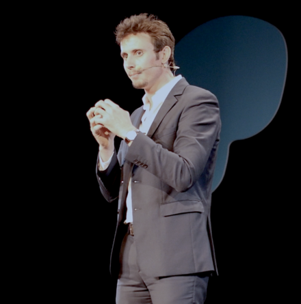 Speaker and Magician on AI and Innovation | BUTZI
